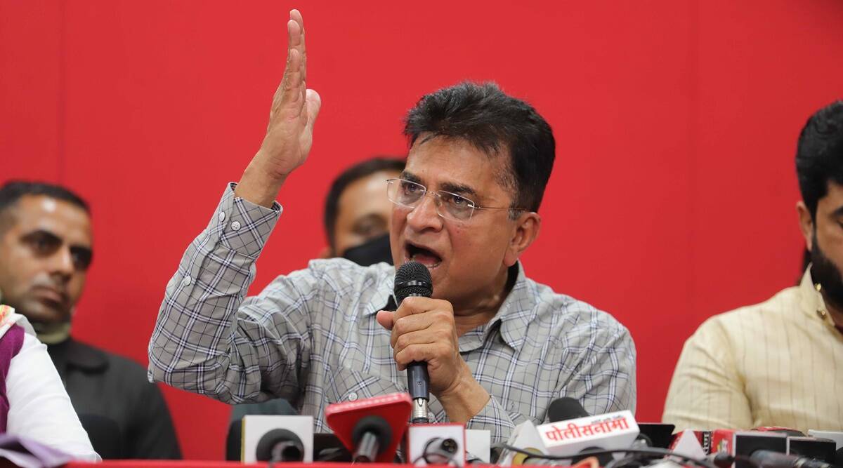 भाजप ही महाराष्ट्रातील चोरों का बाजार आहे. तर किरीट सोमय्या या ...